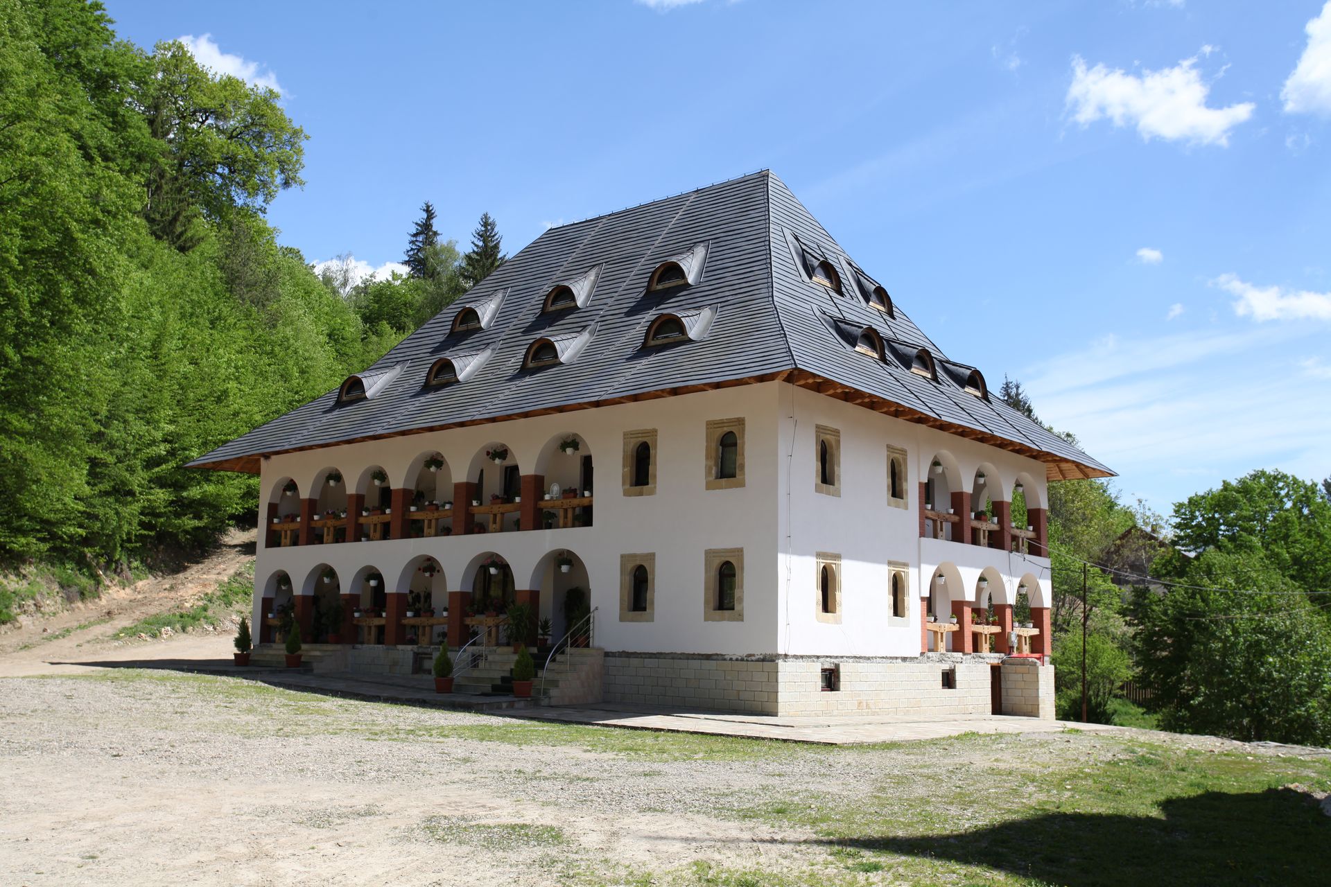 Istoria Mănăstirii Scăricica | Mănăstirea Scăricica